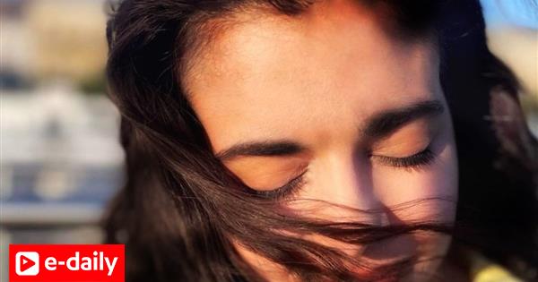 Αρια Μία Λομπέρτι: Η τυφλή ηθοποιός που έλαμψε στις Χρυσές Σφαίρες (pics+video) | E-Daily.gr